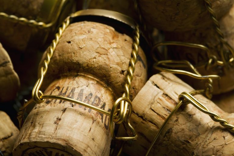 Tipos de rolha: conheça as principais e suas diferenças